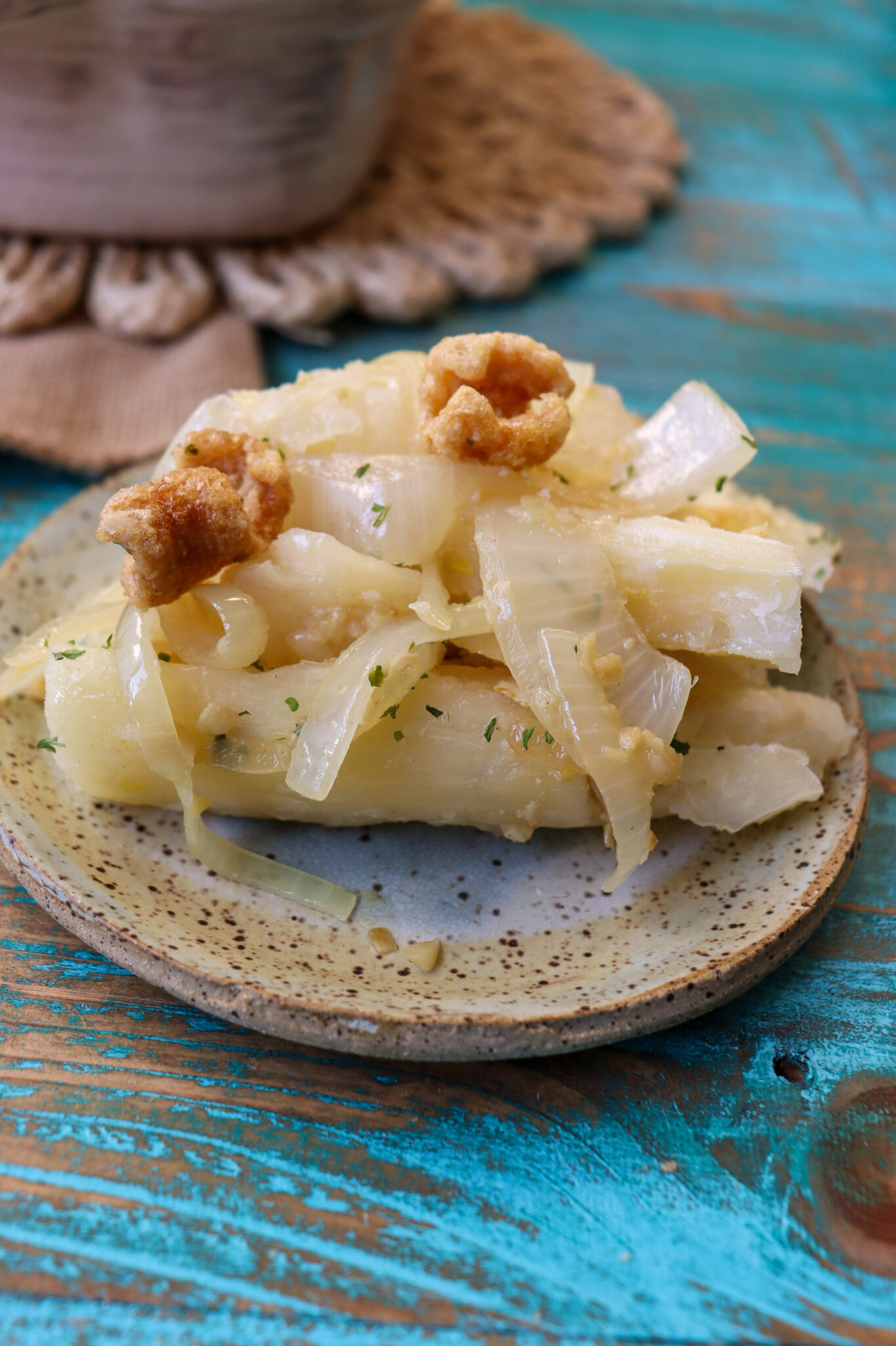 Yuca con mojo cubano - The Flavor Hedonist