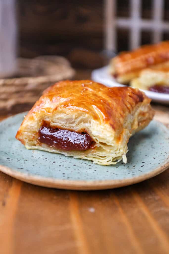 Guava Pastelitos - The Flavor Hedonist
