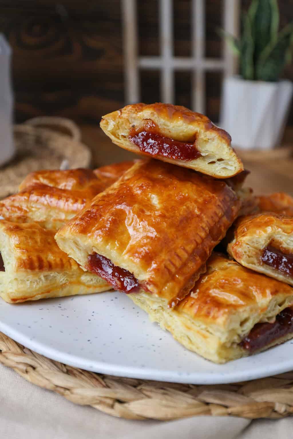 Guava Pastelitos - The Flavor Hedonist