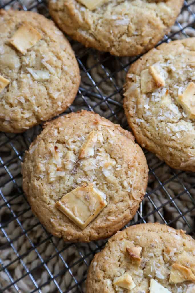 Coquito Cookies - The Flavor Hedonist