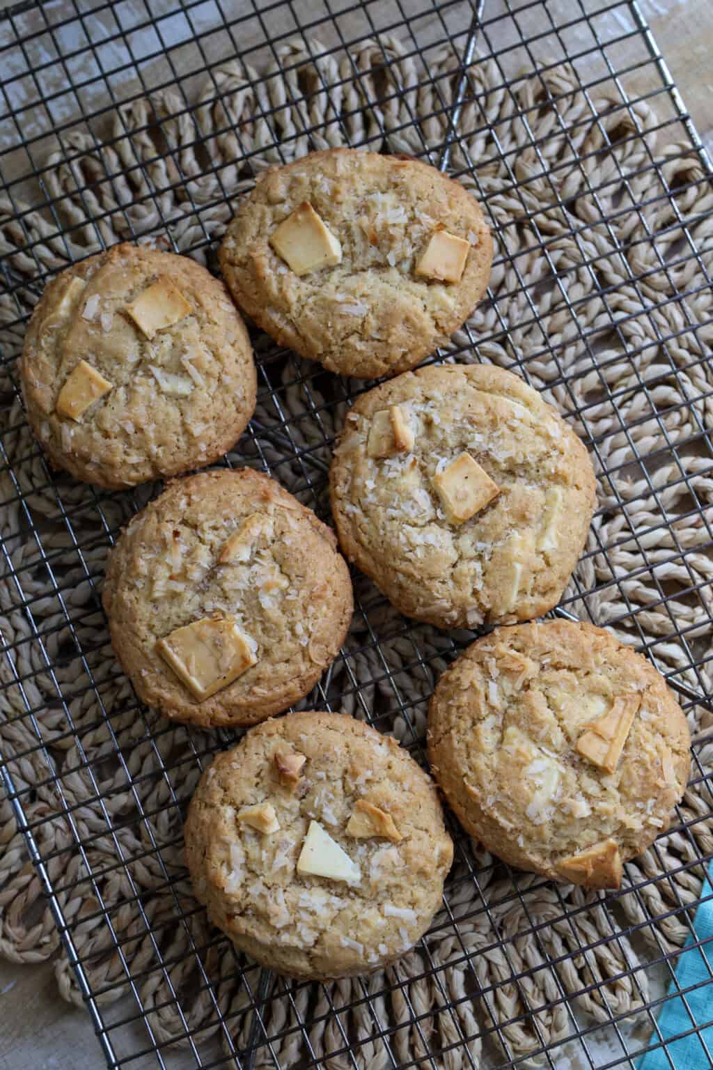Coquito Cookies - The Flavor Hedonist